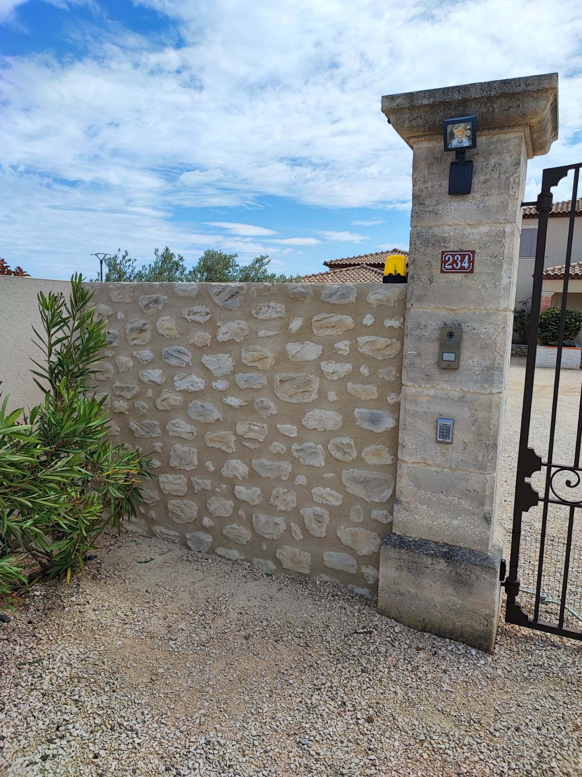 Murets et Piliers imitation pierre chaux naturelle Marseille Avignon